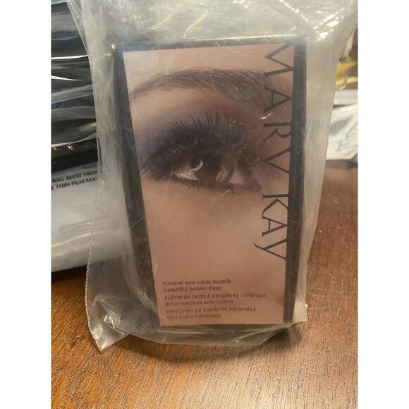 Mary Kay | Makeup | Mary Kay Mineral Eye Color Bundle Beautiful Brown ...